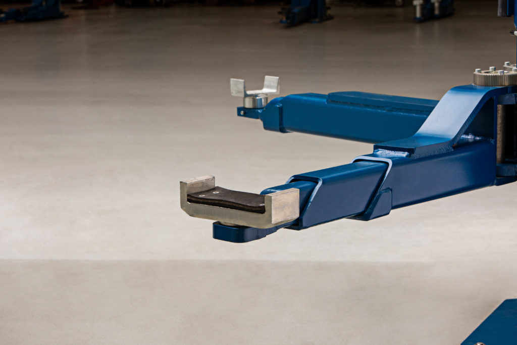 Nussbaum 2-Post Lift SPL10 - First Choice Automotive Equipment